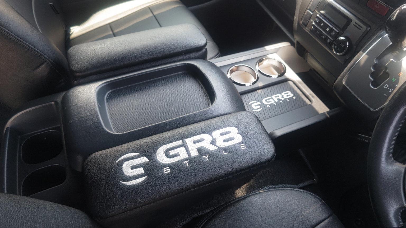 GR8のオリジナル商品をご紹介 | ハイエース専門パーツブランド【GR8】